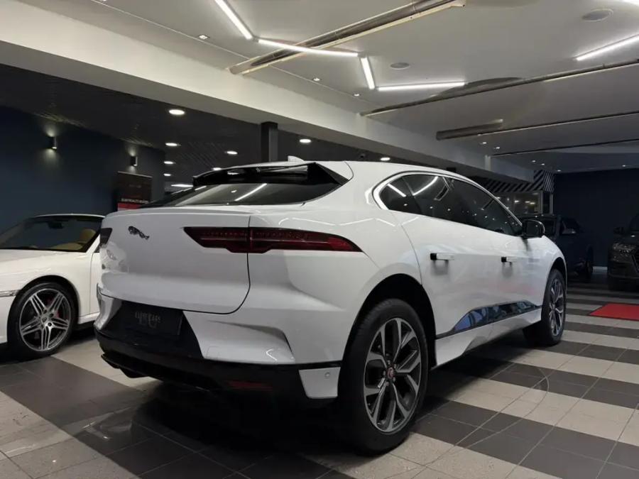 Белый Ягуар I-Pace 2018 в Марупе, объемом двигателя 0.00 л и пробегом 66 тыс. км за 17990 €, фото 3 на AUTOMOTO.COM.LV
