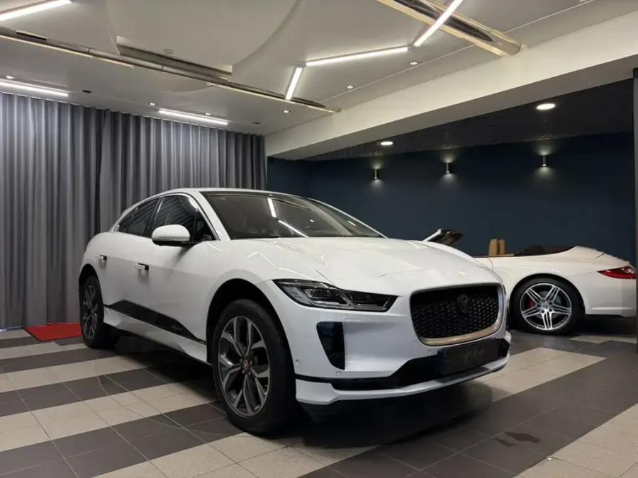 Белый Ягуар I-Pace 2018 в Марупе, объемом двигателя 0.00 л и пробегом 66 тыс. км за 17990 €, фото 4 на AUTOMOTO.COM.LV