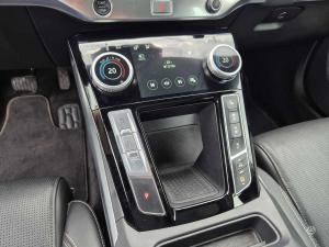 White Jaguar I-Pace 2019 in Vilnius, with an engine capacity of 0.00 L and mileage of 96 thousand km for 25999 €, photo 14 on AUTOMOTO.COM.LV