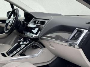 Balts Jaguar I-Pace 2019 Klaipėda, ar dzinēja tilpumu 0.00 L un nobraukumu 156 tūkst. km par 21500 €, foto 23 vietnē AUTOMOTO.COM.LV