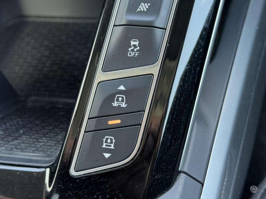 Белый Ягуар I-Pace 2019 в Каунас, объемом двигателя 0.00 л и пробегом 103 тыс. км за 16900 €, фото 16 на AUTOMOTO.COM.LV