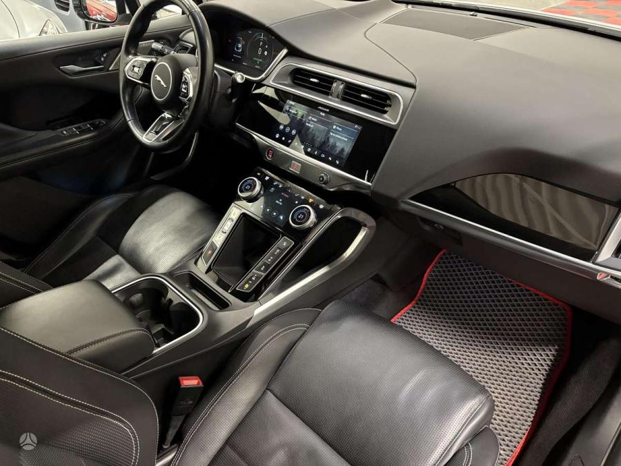 Белый Ягуар I-Pace 2020 в Вильнюс, объемом двигателя 0.00 л и пробегом 84 тыс. км за 24990 €, фото 17 на AUTOMOTO.COM.LV