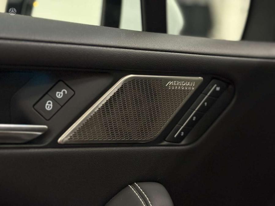 Белый Ягуар I-Pace 2020 в Вильнюс, объемом двигателя 0.00 л и пробегом 84 тыс. км за 24490 €, фото 14 на AUTOMOTO.COM.LV