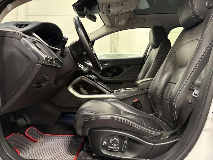 Белый Ягуар I-Pace 2020 в Вильнюс, объемом двигателя 0.00 л и пробегом 84 тыс. км за 24490 €, фото 15 на AUTOMOTO.COM.LV