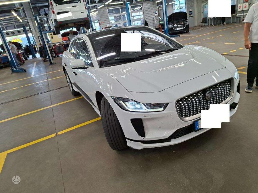 Balts Jaguar I-Pace 2021 Kauņa, ar dzinēja tilpumu 0.00 L un nobraukumu 100 tūkst. km par 19500 €, foto 4 vietnē AUTOMOTO.COM.LV