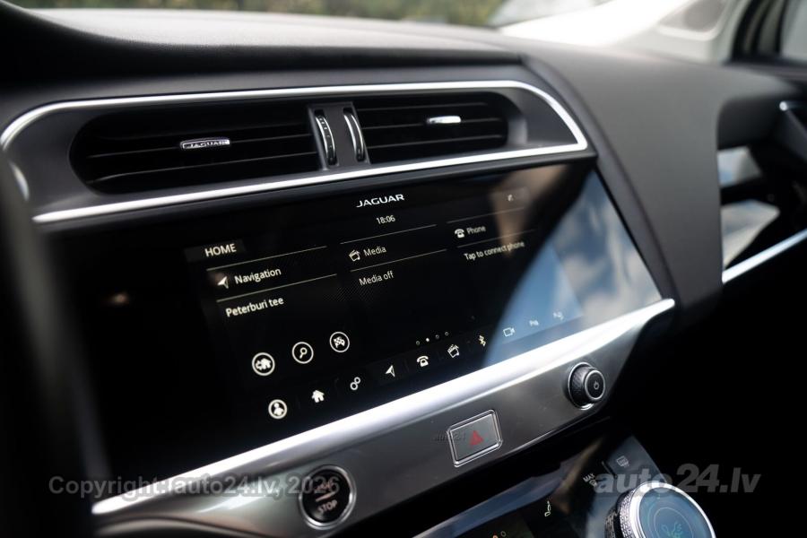 Balts Jaguar I-Pace 2019 Tallina, ar dzinēja tilpumu 0.00 L un nobraukumu 211 tūkst. km par 14999 €, foto 16 vietnē AUTOMOTO.COM.LV