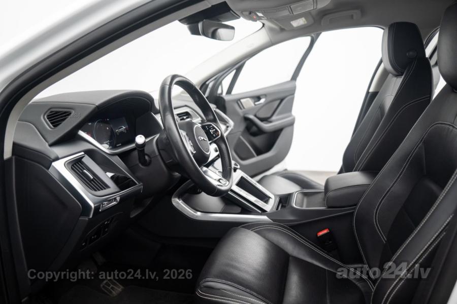 Белый Ягуар I-Pace 2019 в Таллин, объемом двигателя 0.00 л и пробегом 127 тыс. км за 19999 €, фото 9 на AUTOMOTO.COM.LV