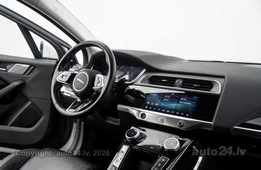 Белый Ягуар I-Pace 2019 в Таллин, объемом двигателя 0.00 л и пробегом 127 тыс. км за 19999 €, фото 13 на AUTOMOTO.COM.LV