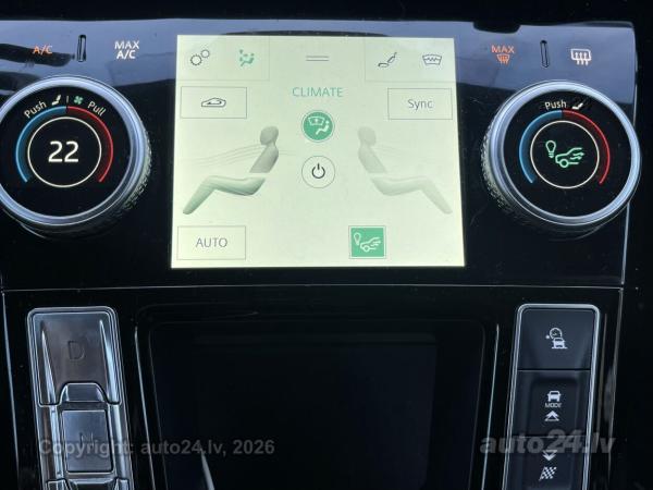 Белый Ягуар I-Pace 2020 в Таллин, объемом двигателя 0.00 л и пробегом 90 тыс. км за 21900 €, фото 7 на AUTOMOTO.COM.LV