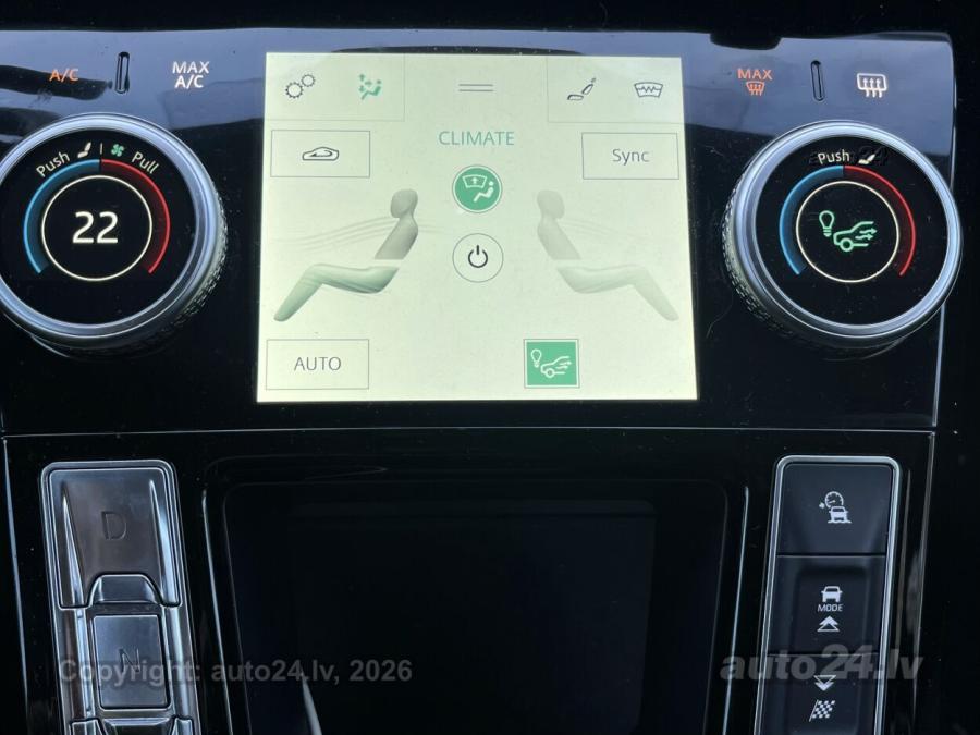 Белый Ягуар I-Pace 2020 в Таллин, объемом двигателя 0.00 л и пробегом 90 тыс. км за 21900 €, фото 8 на AUTOMOTO.COM.LV