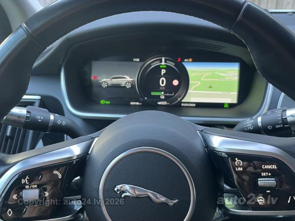 Белый Ягуар I-Pace 2020 в Таллин, объемом двигателя 0.00 л и пробегом 90 тыс. км за 21900 €, фото 8 на AUTOMOTO.COM.LV