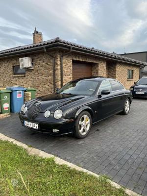 Melns Jaguar S-Type 2003 Kauņa, ar dzinēja tilpumu 4.20 L un nobraukumu 312 tūkst. km par 2000 €, foto 6 vietnē AUTOMOTO.COM.LV
