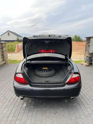 Melns Jaguar S-Type 2003 Kauņa, ar dzinēja tilpumu 4.20 L un nobraukumu 312 tūkst. km par 2000 €, foto 13 vietnē AUTOMOTO.COM.LV