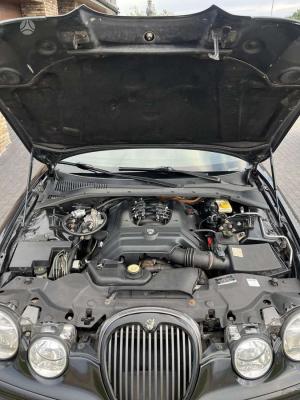 Melns Jaguar S-Type 2003 Kauņa, ar dzinēja tilpumu 4.20 L un nobraukumu 312 tūkst. km par 2000 €, foto 19 vietnē AUTOMOTO.COM.LV