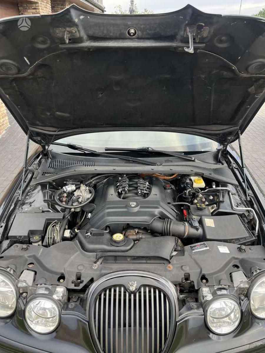Melns Jaguar S-Type 2003 Kauņa, ar dzinēja tilpumu 4.20 L un nobraukumu 312 tūkst. km par 2000 €, foto 19 vietnē AUTOMOTO.COM.LV
