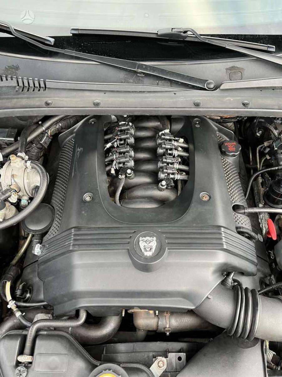 Melns Jaguar S-Type 2003 Kauņa, ar dzinēja tilpumu 4.20 L un nobraukumu 312 tūkst. km par 2000 €, foto 21 vietnē AUTOMOTO.COM.LV