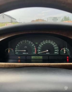 Melns Jaguar S-Type 2003 Kauņa, ar dzinēja tilpumu 4.20 L un nobraukumu 312 tūkst. km par 2000 €, foto 32 vietnē AUTOMOTO.COM.LV