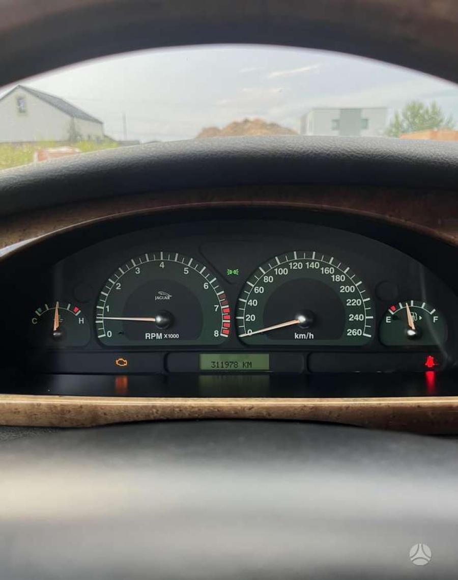Melns Jaguar S-Type 2003 Kauņa, ar dzinēja tilpumu 4.20 L un nobraukumu 312 tūkst. km par 2000 €, foto 32 vietnē AUTOMOTO.COM.LV