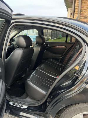 Melns Jaguar S-Type 2003 Kauņa, ar dzinēja tilpumu 4.20 L un nobraukumu 312 tūkst. km par 2000 €, foto 38 vietnē AUTOMOTO.COM.LV