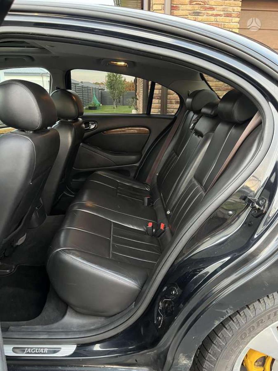 Melns Jaguar S-Type 2003 Kauņa, ar dzinēja tilpumu 4.20 L un nobraukumu 312 tūkst. km par 2000 €, foto 39 vietnē AUTOMOTO.COM.LV