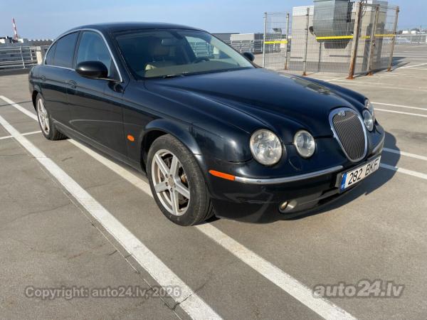 Melns Jaguar S-Type 2004 Tallina, ar dzinēja tilpumu 3.00 L un nobraukumu 213 tūkst. km par 7000 €, foto 2 vietnē AUTOMOTO.COM.LV