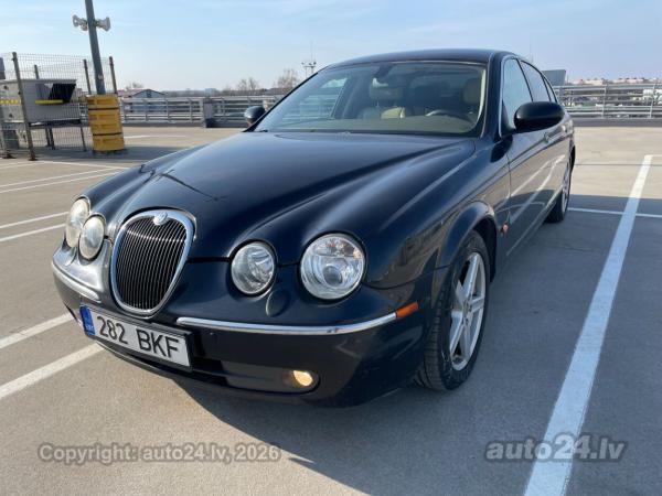 Melns Jaguar S-Type 2004 Tallina, ar dzinēja tilpumu 3.00 L un nobraukumu 213 tūkst. km par 7000 €, foto 5 vietnē AUTOMOTO.COM.LV