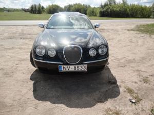 Melns Jaguar S-Type 2008 Daugavpils, ar dzinēja tilpumu 2.70 L un nobraukumu 300 tūkst. km par 1740 €, foto  vietnē AUTOMOTO.COM.LV