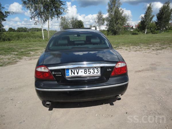 Melns Jaguar S-Type 2008 Daugavpils, ar dzinēja tilpumu 2.70 L un nobraukumu 300 tūkst. km par 1740 €, foto 3 vietnē AUTOMOTO.COM.LV