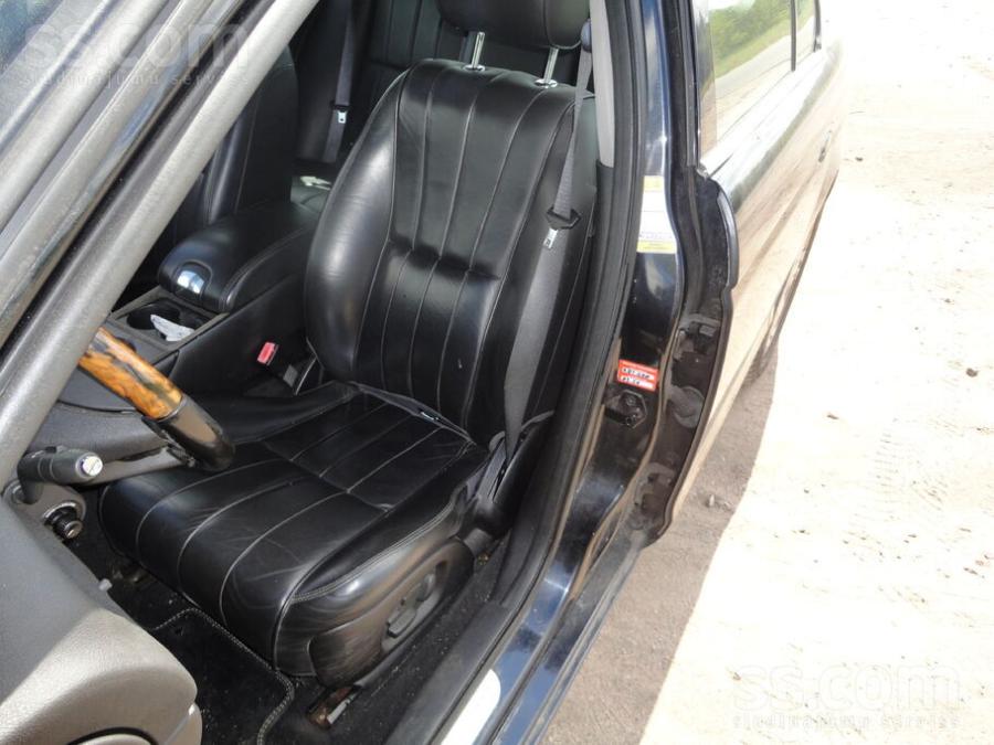 Melns Jaguar S-Type 2008 Daugavpils, ar dzinēja tilpumu 2.70 L un nobraukumu 300 tūkst. km par 1740 €, foto 12 vietnē AUTOMOTO.COM.LV