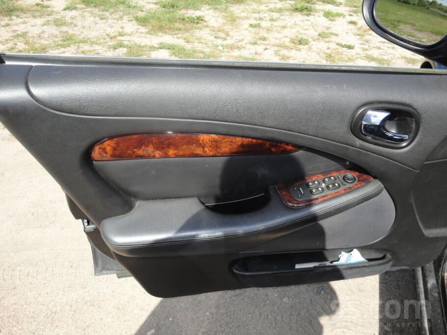 Melns Jaguar S-Type 2008 Daugavpils, ar dzinēja tilpumu 2.70 L un nobraukumu 300 tūkst. km par 1740 €, foto 13 vietnē AUTOMOTO.COM.LV