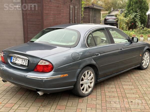 Blue Jaguar S-Type 2000 in Riga, with an engine capacity of 3.00 L and mileage of 210 thousand km for 850 €, photo 5 on AUTOMOTO.COM.LV