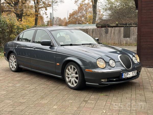 Blue Jaguar S-Type 2000 in Riga, with an engine capacity of 3.00 L and mileage of 210 thousand km for 850 €, photo 6 on AUTOMOTO.COM.LV
