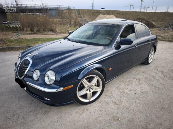 Zils Jaguar S-Type 2001 Viļņa, ar dzinēja tilpumu 3.00 L un nobraukumu 168 tūkst. km par 2700 €, foto 1 vietnē AUTOMOTO.COM.LV