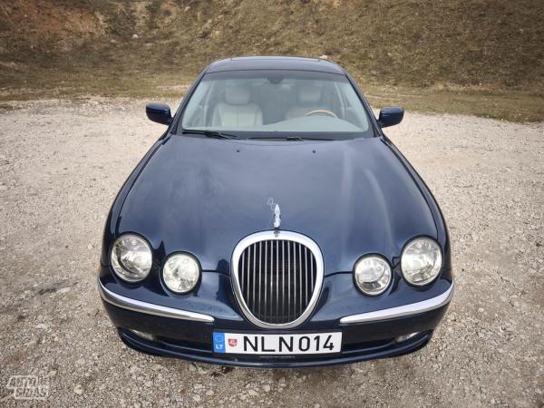 Zils Jaguar S-Type 2001 Viļņa, ar dzinēja tilpumu 3.00 L un nobraukumu 168 tūkst. km par 2700 €, foto 7 vietnē AUTOMOTO.COM.LV