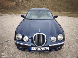 Blue Jaguar S-Type 2001 in Vilnius, with an engine capacity of 3.00 L and mileage of 168 thousand km for 2700 €, photo 8 on AUTOMOTO.COM.LV