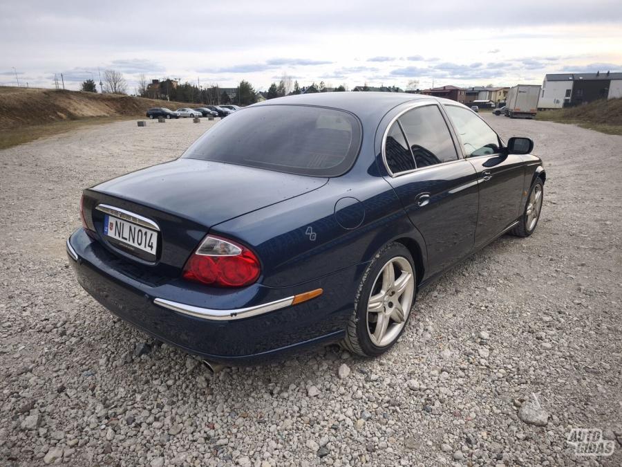 Blue Jaguar S-Type 2001 in Vilnius, with an engine capacity of 3.00 L and mileage of 168 thousand km for 2700 €, photo 10 on AUTOMOTO.COM.LV