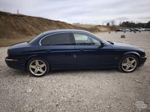 Blue Jaguar S-Type 2001 in Vilnius, with an engine capacity of 3.00 L and mileage of 168 thousand km for 2700 €, photo 11 on AUTOMOTO.COM.LV