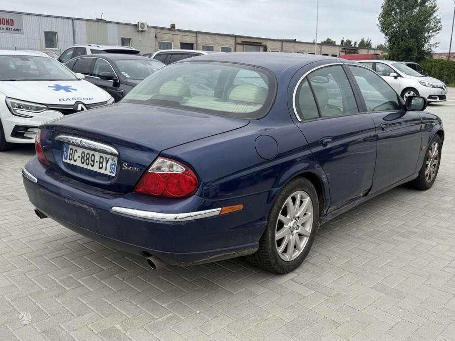 Zils Jaguar S-Type 2001 Tauragė, ar dzinēja tilpumu 2.97 L un nobraukumu 153 tūkst. km par 1500 €, foto 7 vietnē AUTOMOTO.COM.LV