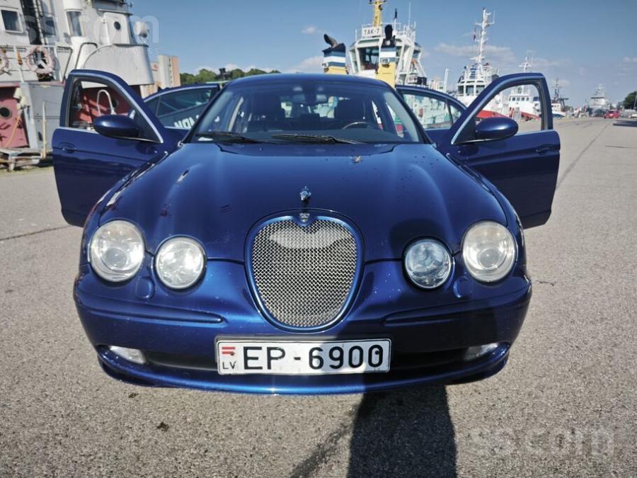 Zils Jaguar S-Type 2002 Liepāja, ar dzinēja tilpumu 3.00 L un nobraukumu 159 tūkst. km par 3000 €, foto 1 vietnē AUTOMOTO.COM.LV
