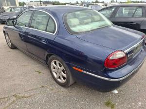 Blue Jaguar S-Type 2005 in Panevezys, with an engine capacity of 2.72 L and mileage of 450 thousand km for 1200 €, photo 4 on AUTOMOTO.COM.LV