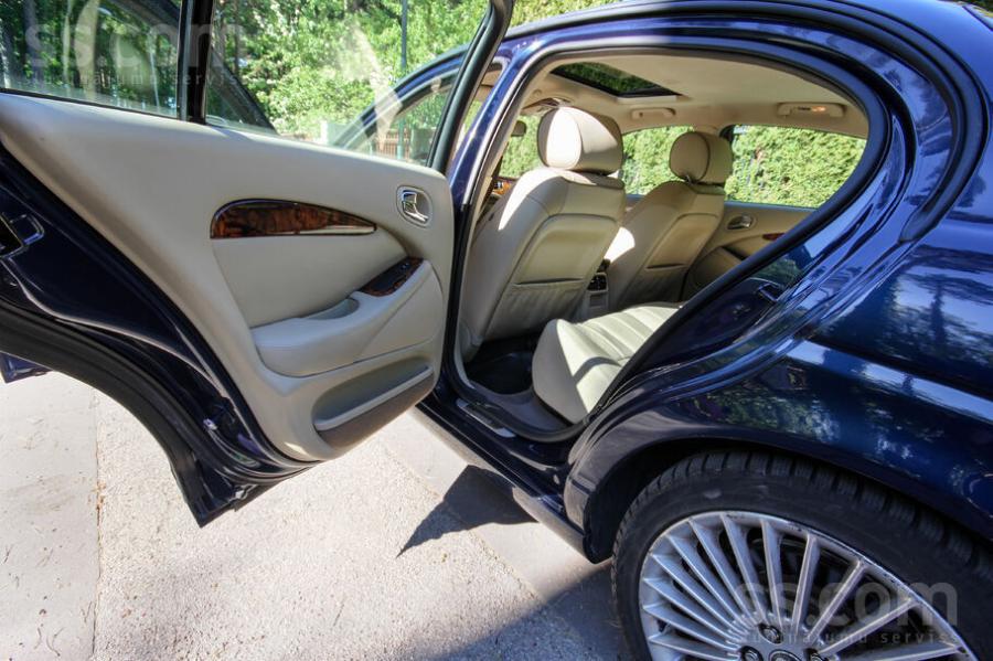 Zils Jaguar S-Type 2006 Jūrmala, ar dzinēja tilpumu 2.70 L un nobraukumu 217 tūkst. km par 3950 €, foto 15 vietnē AUTOMOTO.COM.LV