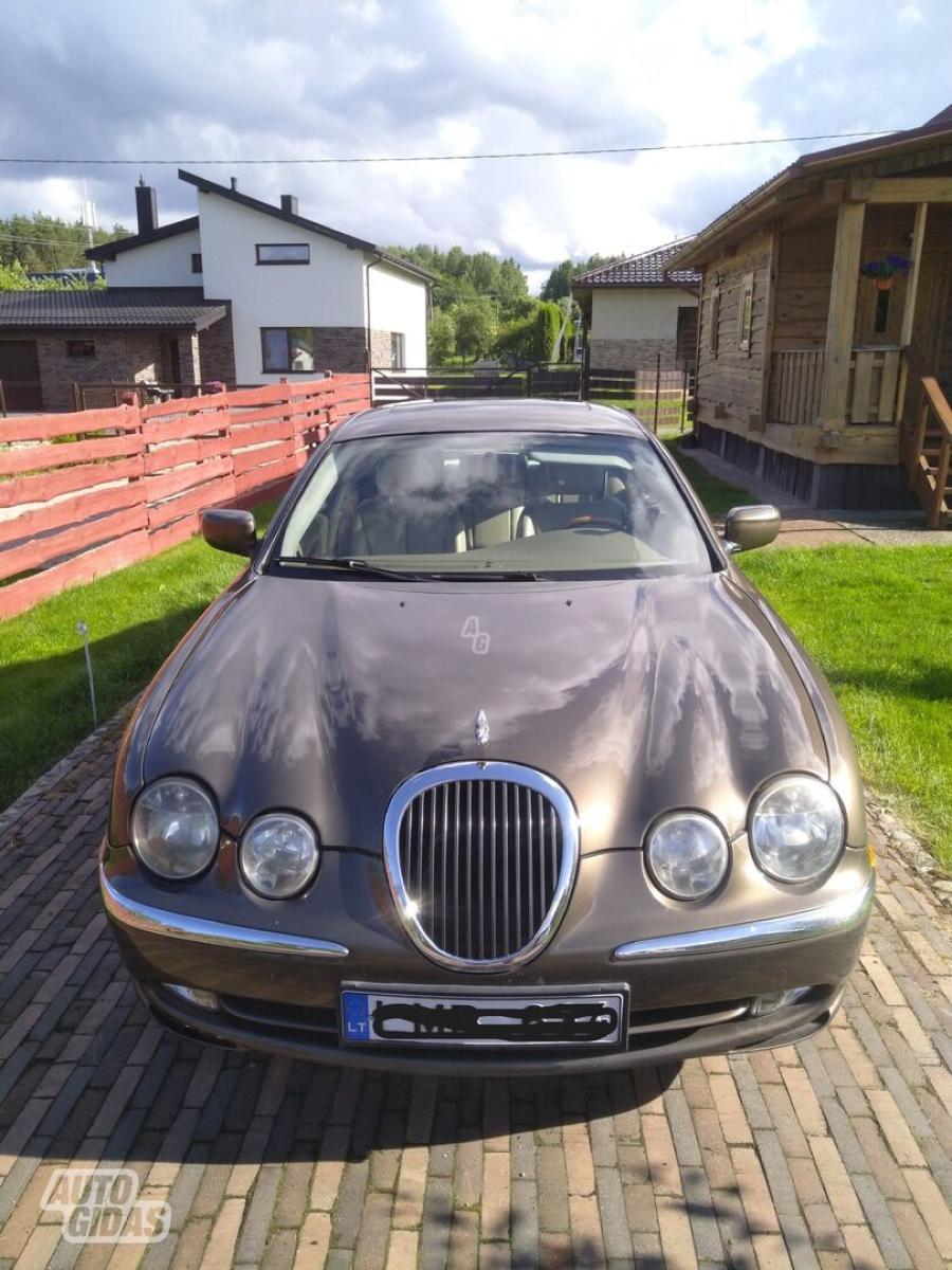 Brown Jaguar S-Type 2001 in Vilnius, with an engine capacity of 3.00 L and mileage of 127 thousand km for 4950 €, photo 7 on AUTOMOTO.COM.LV
