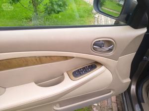 Brown Jaguar S-Type 2001 in Vilnius, with an engine capacity of 3.00 L and mileage of 127 thousand km for 4950 €, photo 15 on AUTOMOTO.COM.LV