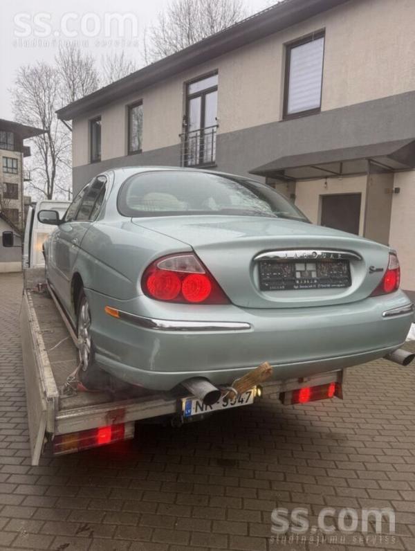 Zaļš Jaguar S-Type 1999 Rīga, ar dzinēja tilpumu 3.00 L un nobraukumu 260 tūkst. km par 1350 €, foto 1 vietnē AUTOMOTO.COM.LV
