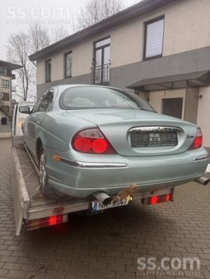 Zaļš Jaguar S-Type 1999 Rīga, ar dzinēja tilpumu 3.00 L un nobraukumu 260 tūkst. km par 1350 €, foto  vietnē AUTOMOTO.COM.LV
