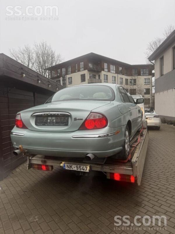 Zaļš Jaguar S-Type 1999 Rīga, ar dzinēja tilpumu 3.00 L un nobraukumu 260 tūkst. km par 1350 €, foto 2 vietnē AUTOMOTO.COM.LV