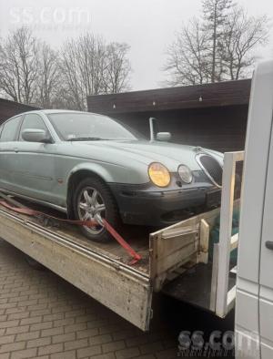 Zaļš Jaguar S-Type 1999 Rīga, ar dzinēja tilpumu 3.00 L un nobraukumu 260 tūkst. km par 1350 €, foto 6 vietnē AUTOMOTO.COM.LV