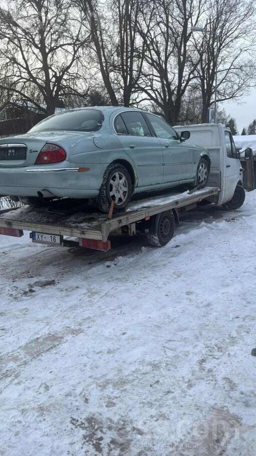 Green Jaguar S-Type 1999 in Riga, with an engine capacity of 3.00 L and mileage of 200 thousand km for 1100 €, photo 1 on AUTOMOTO.COM.LV