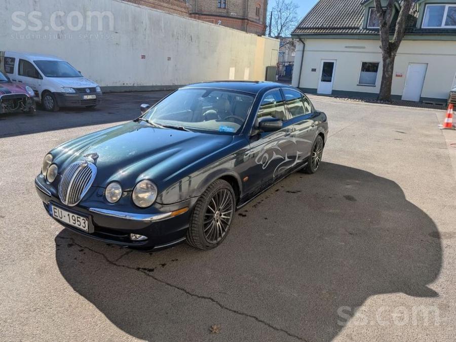 Zaļš Jaguar S-Type 2001 Rīga, ar dzinēja tilpumu 4.00 L un nobraukumu 126 tūkst. km par 1999 €, foto 1 vietnē AUTOMOTO.COM.LV