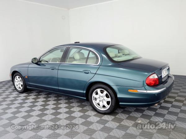 Jaguar S-Type 2003 Tallina vietnē Zaļš Jaguar S-Type 2003 Tallina, ar dzinēja tilpumu 2.50 L un nobraukumu 277 tūkst. km par 1999 €, foto 5 vietnē AUTOMOTO.COM.LV